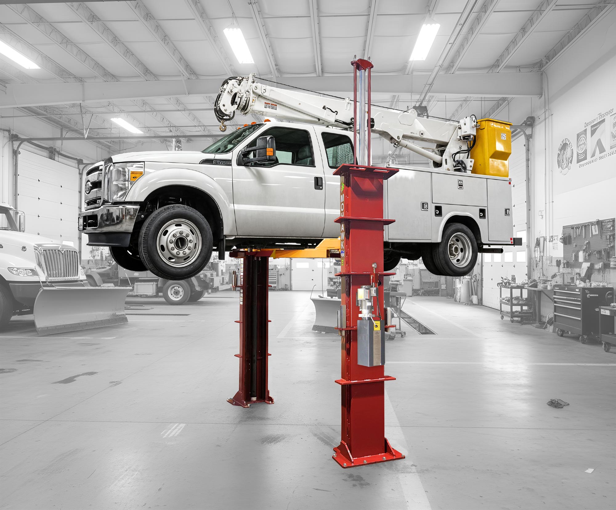 _ML-220XL-Utility-Truck-wBkgd | Mohawk Lifts